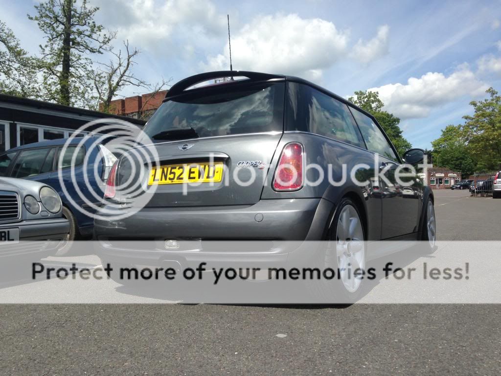 Mini Vinnie's Dark Silver R53 with added Woof! | Page 2 | MiniTorque.com