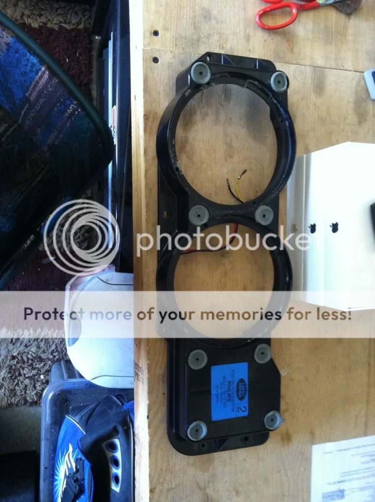 04 DII Sub upgrade to kicker? perfect fit? | Land Rover and Range Rover ...